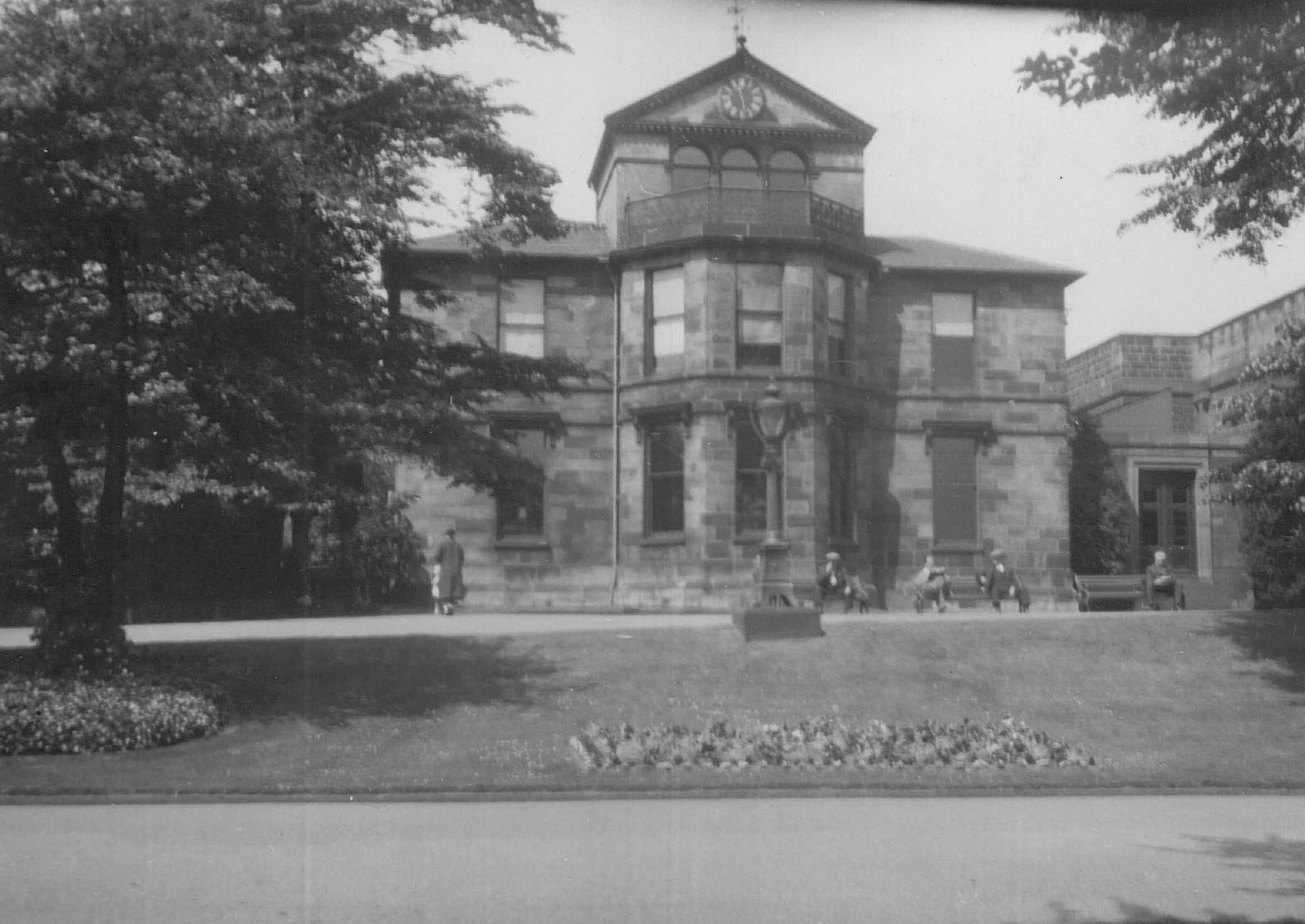 Iron Age Roundhouse - Sheffield Museums Trust